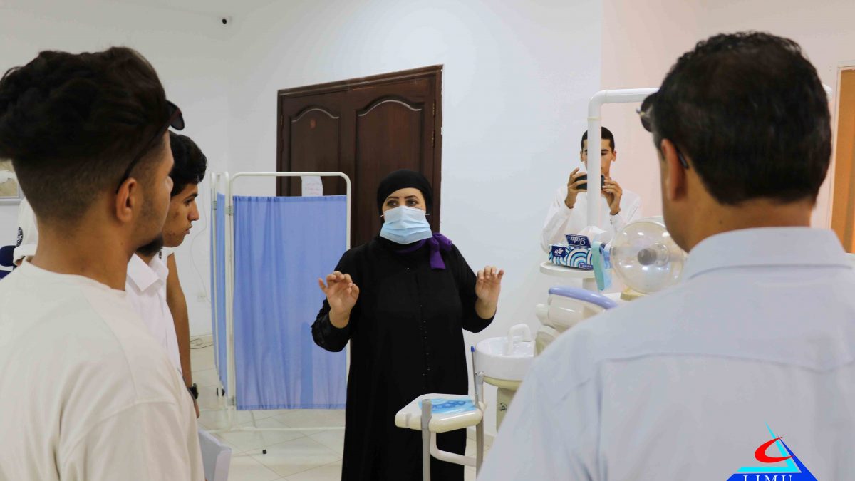 Students of Al-Rasheed School Visit the University - Libyan ...